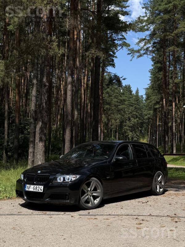 Black BMW 330 2008 in Daugavpils, with an engine capacity of 3.00 L and mileage of 340 thousand km for 5750 €, photo 7 on AUTOMOTO.COM.LV