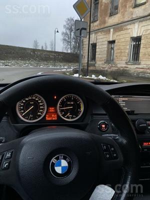 Melns BMW 330 2008 Daugavpils, ar dzinēja tilpumu 3.00 L un nobraukumu 340 tūkst. km par 5750 €, foto 14 vietnē AUTOMOTO.COM.LV