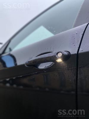 Melns BMW 330 2008 Daugavpils, ar dzinēja tilpumu 3.00 L un nobraukumu 340 tūkst. km par 5750 €, foto 15 vietnē AUTOMOTO.COM.LV