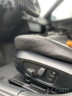 Melns BMW 330 2008 Daugavpils, ar dzinēja tilpumu 3.00 L un nobraukumu 340 tūkst. km par 5750 €, foto 18 vietnē AUTOMOTO.COM.LV