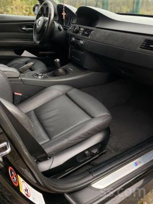 Melns BMW 330 2008 Daugavpils, ar dzinēja tilpumu 3.00 L un nobraukumu 340 tūkst. km par 5750 €, foto 22 vietnē AUTOMOTO.COM.LV