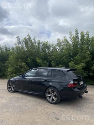 Melns BMW 330 2008 Daugavpils, ar dzinēja tilpumu 3.00 L un nobraukumu 340 tūkst. km par 5750 €, foto 27 vietnē AUTOMOTO.COM.LV