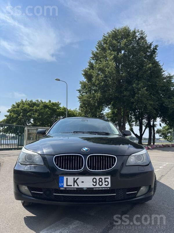 Melns BMW 330 2008 Rīga, ar dzinēja tilpumu 3.00 L un nobraukumu 360 tūkst. km par 5500 €, foto 1 vietnē AUTOMOTO.COM.LV