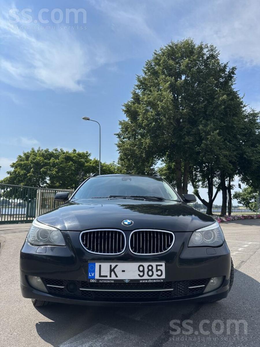 Black BMW 330 2008 in Riga, with an engine capacity of 3.00 L and mileage of 360 thousand km for 5500 €, photo 1 on AUTOMOTO.COM.LV
