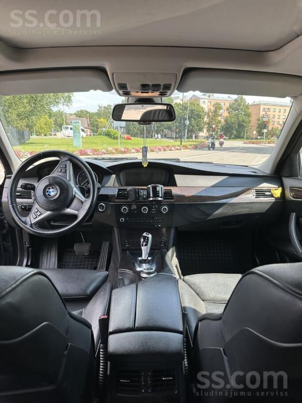 Melns BMW 330 2008 Rīga, ar dzinēja tilpumu 3.00 L un nobraukumu 360 tūkst. km par 5500 €, foto 8 vietnē AUTOMOTO.COM.LV