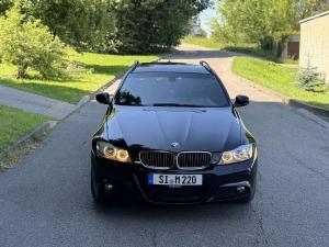 Black BMW 330 2008 in Siauliai, with an engine capacity of 2.99 L and mileage of 252 thousand km for 7490 €, photo 4 on AUTOMOTO.COM.LV