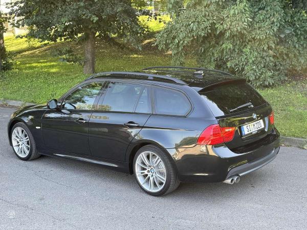 Black BMW 330 2008 in Siauliai, with an engine capacity of 2.99 L and mileage of 252 thousand km for 7490 €, photo 6 on AUTOMOTO.COM.LV