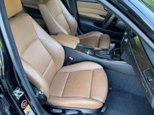 Black BMW 330 2008 in Siauliai, with an engine capacity of 2.99 L and mileage of 252 thousand km for 7490 €, photo 14 on AUTOMOTO.COM.LV