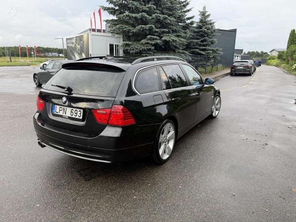 Черный БМВ 330 2008 в Вильнюс, объемом двигателя 2.99 л и пробегом 340 тыс. км за 3700 €, фото 8 на AUTOMOTO.COM.LV