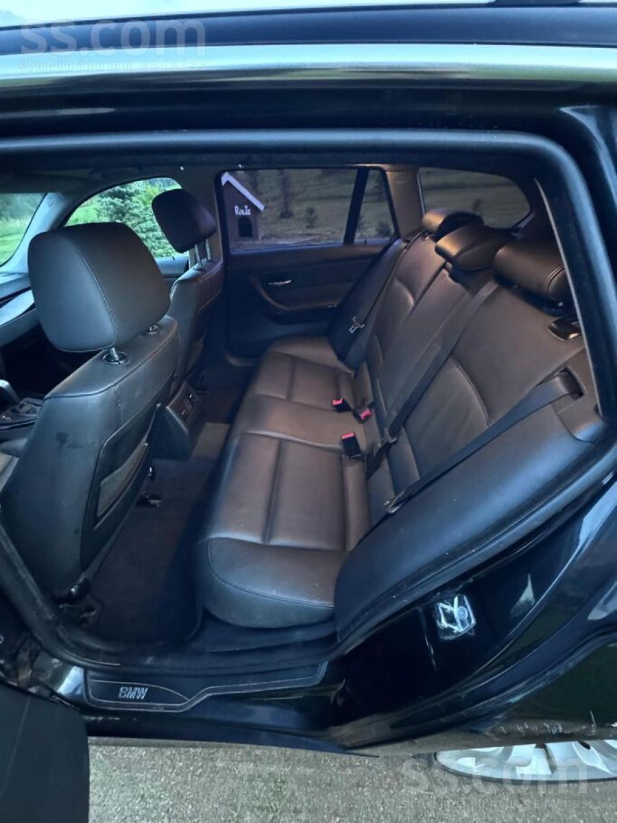 Black BMW 330 2008 in Madona, with an engine capacity of 3.00 L and mileage of 316 thousand km for 1700 €, photo 4 on AUTOMOTO.COM.LV