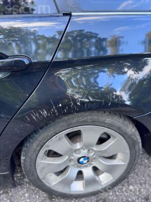 Black BMW 330 2008 in Madona, with an engine capacity of 3.00 L and mileage of 316 thousand km for 1700 €, photo 13 on AUTOMOTO.COM.LV