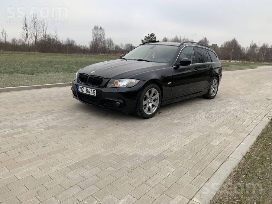 Black BMW 330 2009 in Riga, with an engine capacity of 3.00 L and mileage of 267 thousand km for 6350 €, photo 7 on AUTOMOTO.COM.LV