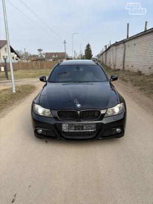 Melns BMW 330 2009 Jurbarkas, ar dzinēja tilpumu 3.00 L un nobraukumu 286 tūkst. km par 6300 €, foto 2 vietnē AUTOMOTO.COM.LV