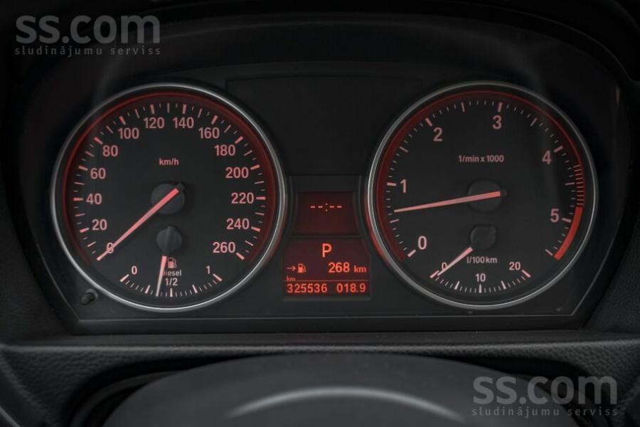 Melns BMW 330 2009 Rīga, ar dzinēja tilpumu 3.00 L un nobraukumu 0 tūkst. km par 3300 €, foto 13 vietnē AUTOMOTO.COM.LV