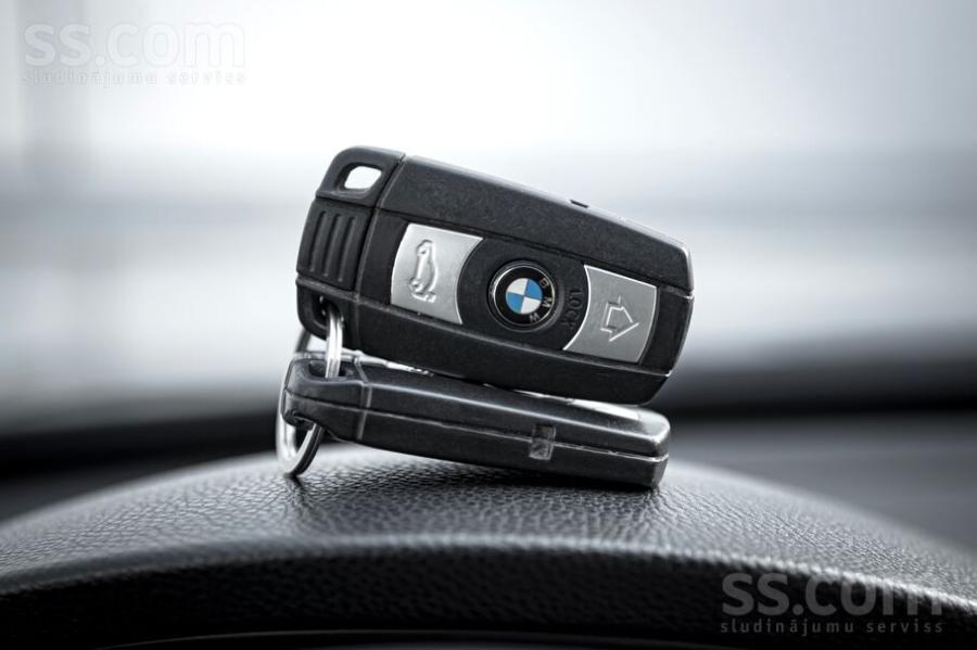 Melns BMW 330 2009 Rīga, ar dzinēja tilpumu 3.00 L un nobraukumu 0 tūkst. km par 3300 €, foto 26 vietnē AUTOMOTO.COM.LV