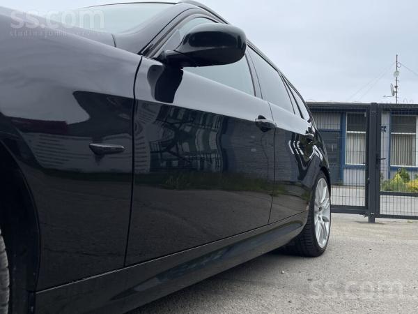 Melns BMW 330 2009 Rīga, ar dzinēja tilpumu 3.00 L un nobraukumu 386 tūkst. km par 6950 €, foto 7 vietnē AUTOMOTO.COM.LV