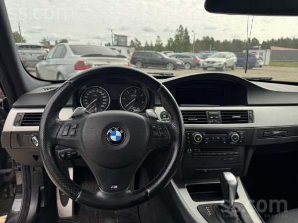 Melns BMW 330 2009 Rīga, ar dzinēja tilpumu 3.00 L un nobraukumu 386 tūkst. km par 6950 €, foto 9 vietnē AUTOMOTO.COM.LV