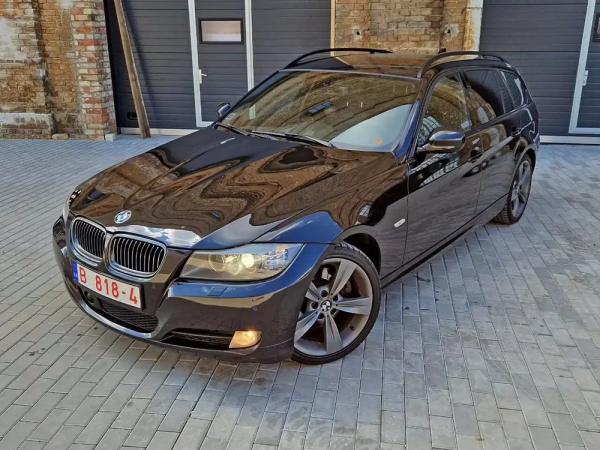 Black BMW 330 2009 in Riga, with an engine capacity of 3.00 L and mileage of 319 thousand km for 5000 €, photo 1 on AUTOMOTO.COM.LV