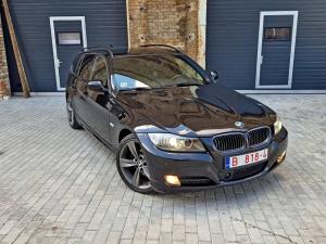 Black BMW 330 2009 in Riga, with an engine capacity of 3.00 L and mileage of 319 thousand km for 5000 €, photo 18 on AUTOMOTO.COM.LV
