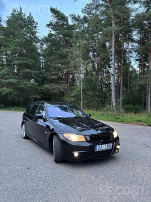 Black BMW 330 2009 in Daugavpils, with an engine capacity of 3.00 L and mileage of 328 thousand km for 8500 €, photo  on AUTOMOTO.COM.LV