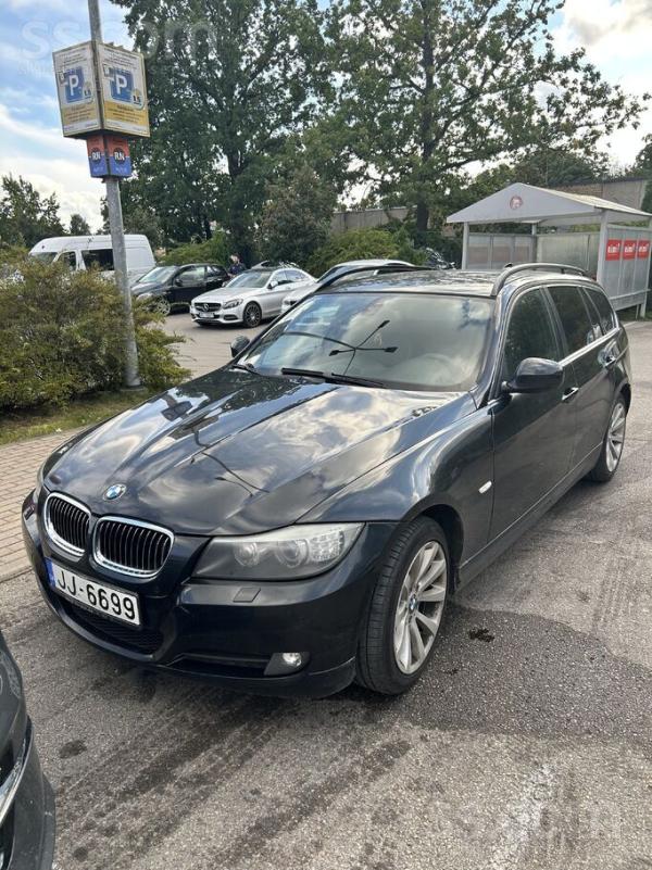 БМВ 330 2009 в Рига на AUTOMOTO.COM.LV Черный БМВ 330 2009 в Рига, объемом двигателя 3.00 л и пробегом 274 тыс. км за 4550 €, фото 1 на AUTOMOTO.COM.LV