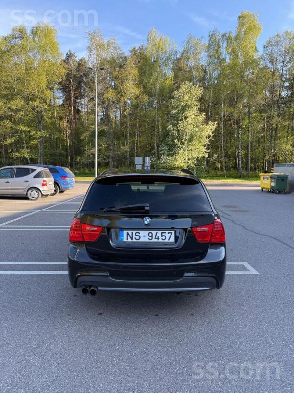 Melns BMW 330 2010 Rīga, ar dzinēja tilpumu 3.00 L un nobraukumu 283 tūkst. km par 2700 €, foto 10 vietnē AUTOMOTO.COM.LV