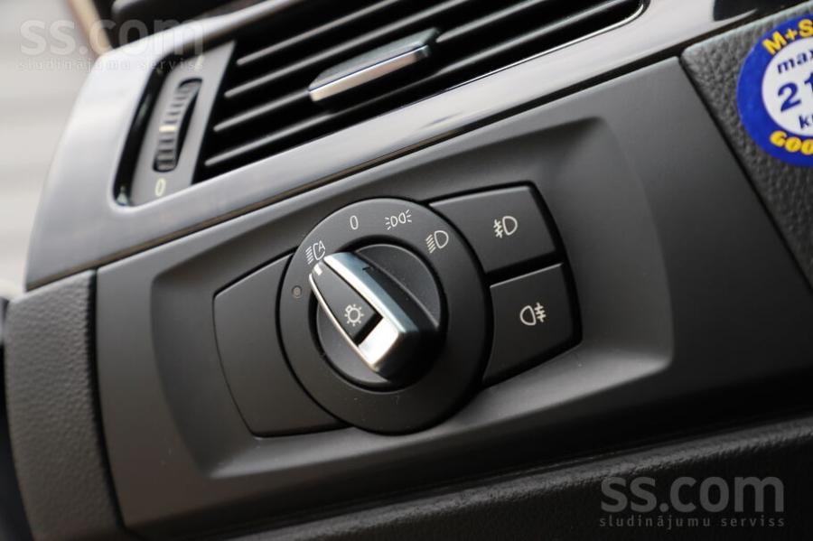 Melns BMW 330 2010 Tukums, ar dzinēja tilpumu 3.00 L un nobraukumu 286 tūkst. km par 7700 €, foto 13 vietnē AUTOMOTO.COM.LV