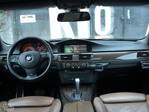 Black BMW 330 2011 in Klaipeda, with an engine capacity of 3.00 L and mileage of 336 thousand km for 6800 €, photo 14 on AUTOMOTO.COM.LV