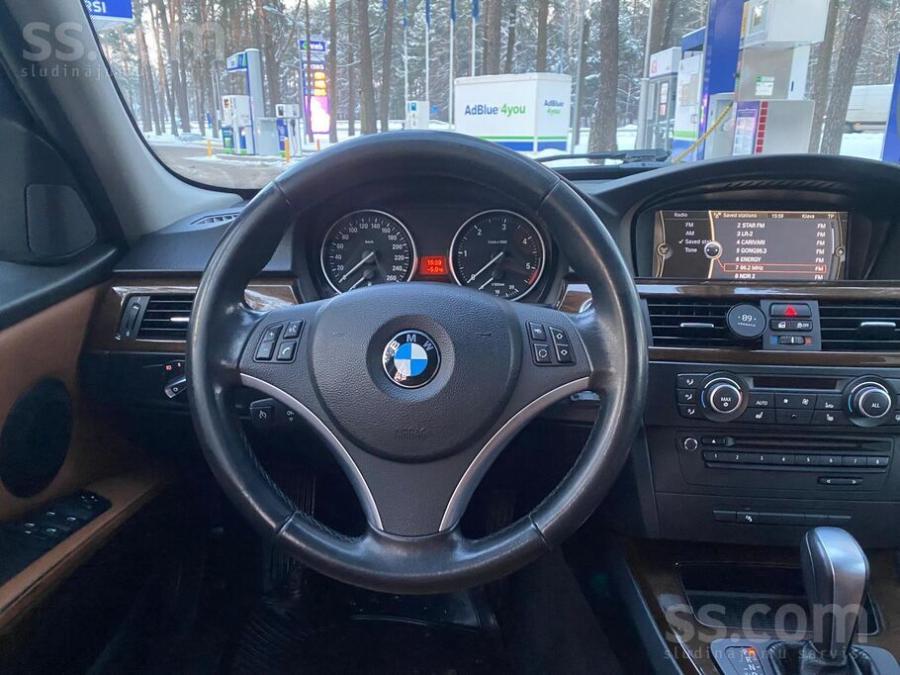 Melns BMW 330 2011 Rīga, ar dzinēja tilpumu 3.00 L un nobraukumu 0 tūkst. km par 6799 €, foto 12 vietnē AUTOMOTO.COM.LV