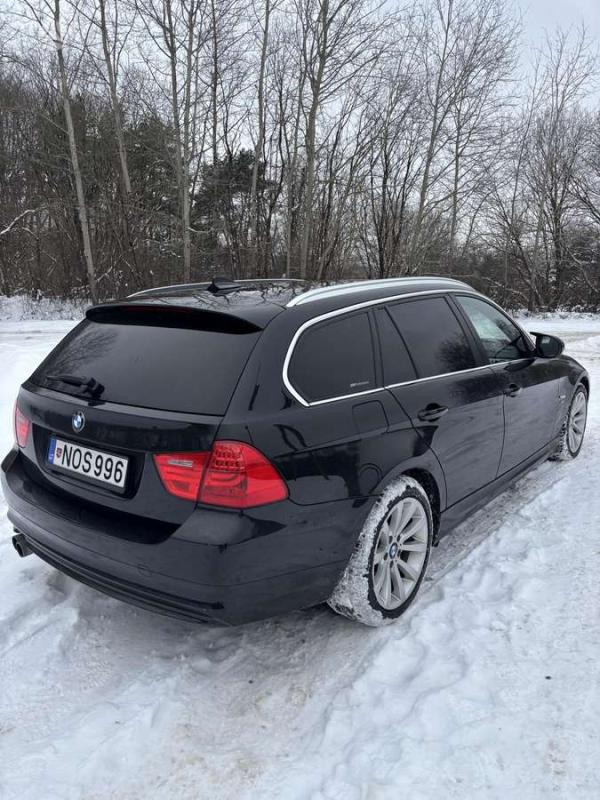 Melns BMW 330 2011 Viļņa, ar dzinēja tilpumu 2.99 L un nobraukumu 331 tūkst. km par 6300 €, foto 5 vietnē AUTOMOTO.COM.LV