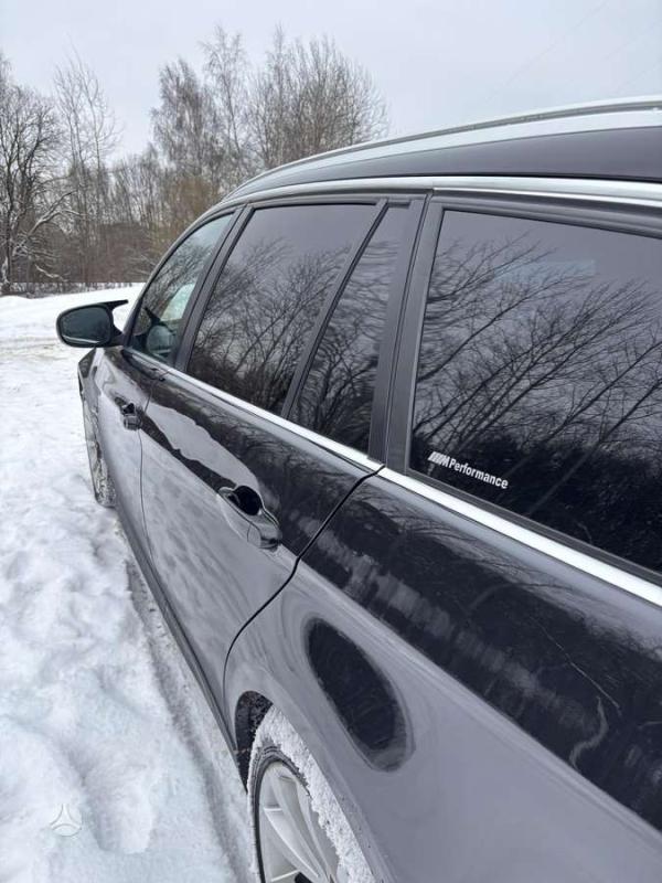 Melns BMW 330 2011 Viļņa, ar dzinēja tilpumu 2.99 L un nobraukumu 331 tūkst. km par 6300 €, foto 7 vietnē AUTOMOTO.COM.LV