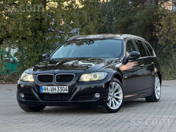 BMW 330 2011 in Riga on AUTOMOTO.COM.LV Black BMW 330 2011 in Riga, with an engine capacity of 3.00 L and mileage of 0 thousand km for 4950 €, photo 1 on AUTOMOTO.COM.LV
