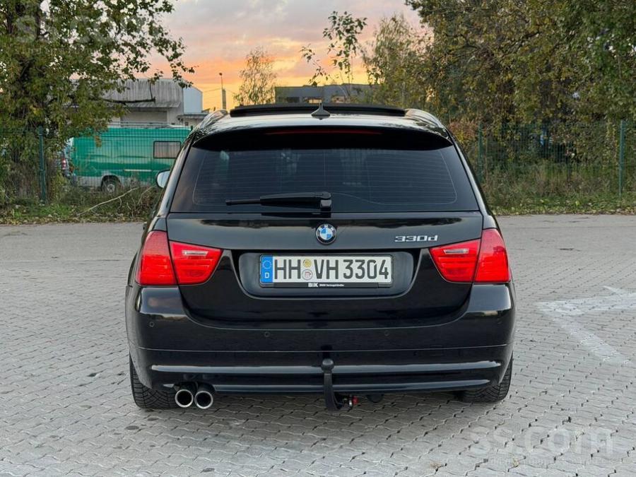 Melns BMW 330 2011 Rīga, ar dzinēja tilpumu 3.00 L un nobraukumu 0 tūkst. km par 4950 €, foto 9 vietnē AUTOMOTO.COM.LV