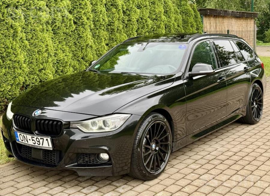 Black BMW 330 2012 in Riga, with an engine capacity of 3.00 L and mileage of 334 thousand km for 10990 €, photo 4 on AUTOMOTO.COM.LV