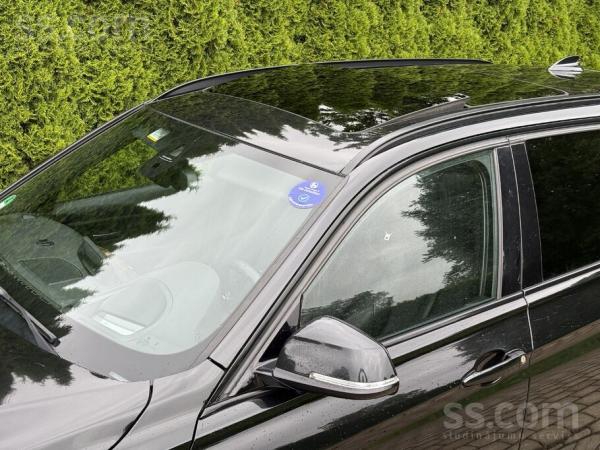 Black BMW 330 2012 in Riga, with an engine capacity of 3.00 L and mileage of 334 thousand km for 10990 €, photo 4 on AUTOMOTO.COM.LV