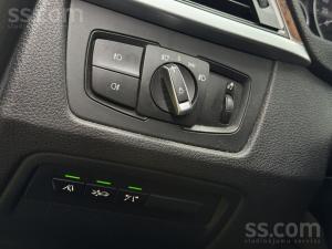Black BMW 330 2012 in Riga, with an engine capacity of 3.00 L and mileage of 334 thousand km for 10990 €, photo 14 on AUTOMOTO.COM.LV