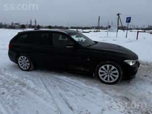Black BMW 330 2012 in Daugavpils, with an engine capacity of 3.00 L and mileage of 294 thousand km for 10200 €, photo 4 on AUTOMOTO.COM.LV