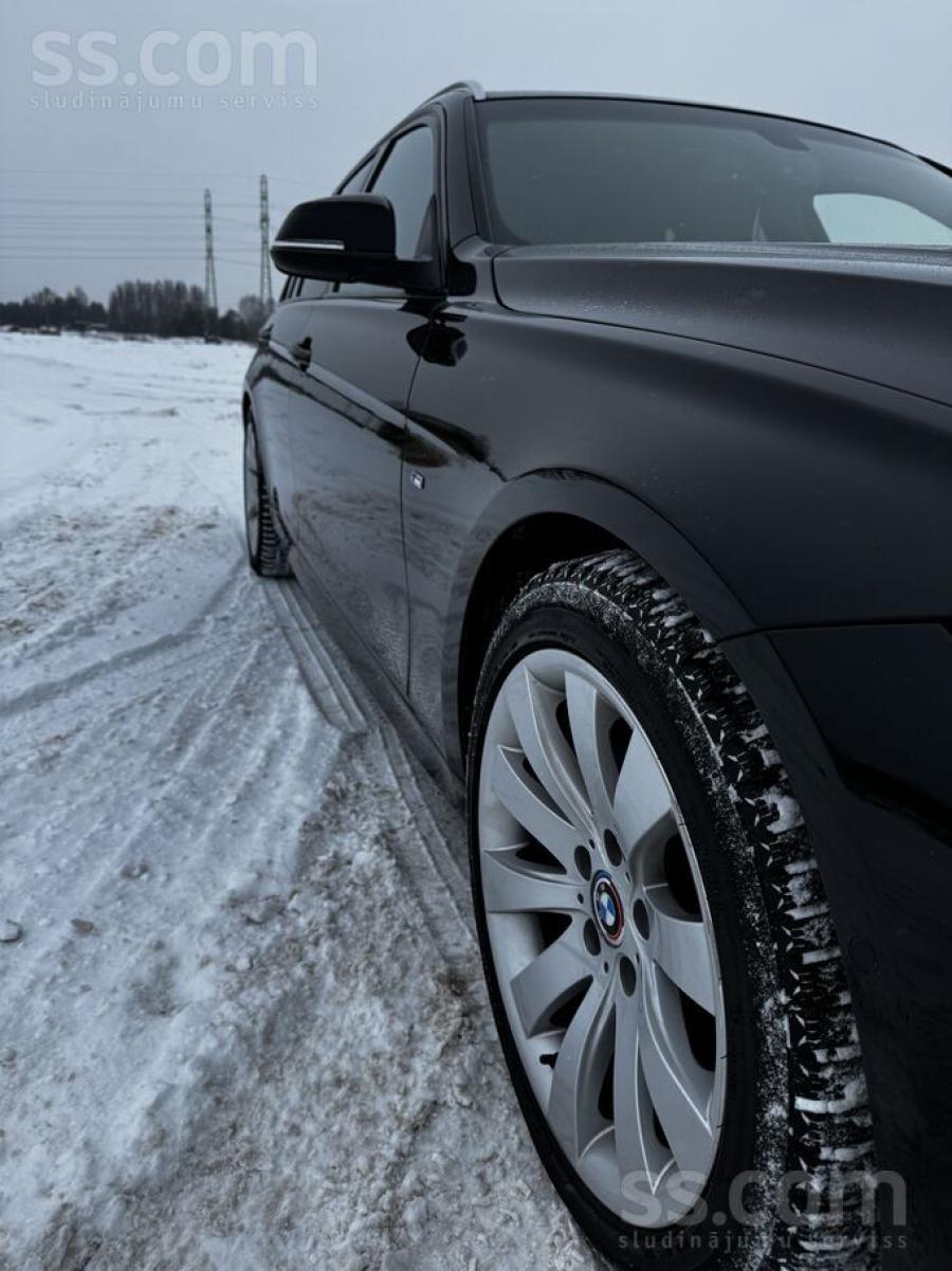 Black BMW 330 2012 in Daugavpils, with an engine capacity of 3.00 L and mileage of 294 thousand km for 10200 €, photo 6 on AUTOMOTO.COM.LV