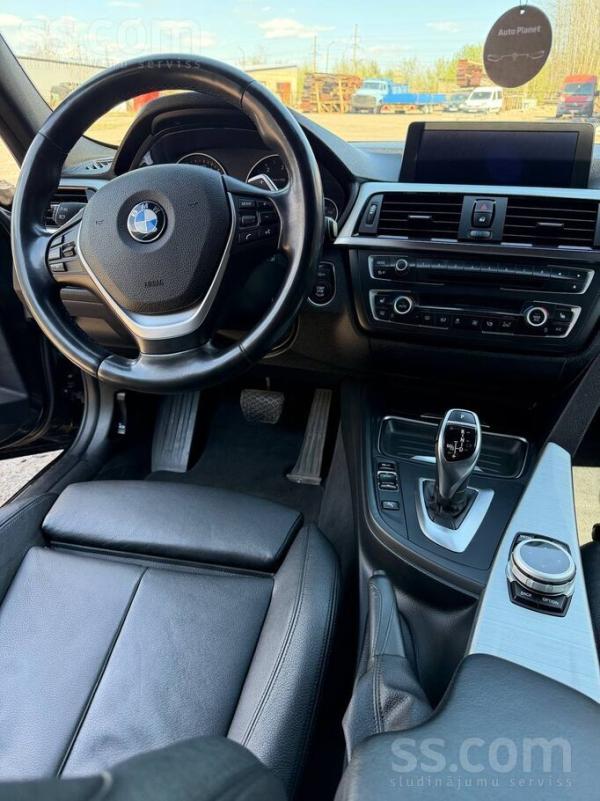 Melns BMW 330 2012 Daugavpils, ar dzinēja tilpumu 3.00 L un nobraukumu 294 tūkst. km par 10200 €, foto 3 vietnē AUTOMOTO.COM.LV