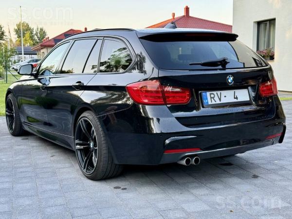Black BMW 330 2012 in Riga, with an engine capacity of 3.00 L and mileage of 317 thousand km for 10900 €, photo 3 on AUTOMOTO.COM.LV