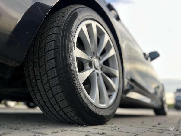 Black BMW 330 2012 in Kaunas, with an engine capacity of 2.99 L and mileage of 288 thousand km for 11999 €, photo 10 on AUTOMOTO.COM.LV