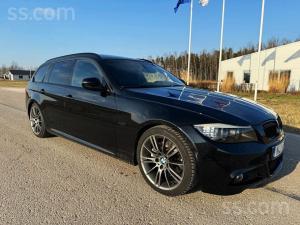 Melns BMW 330 2012 Rīga, ar dzinēja tilpumu 3.00 L un nobraukumu 353 tūkst. km par 7200 €, foto 3 vietnē AUTOMOTO.COM.LV