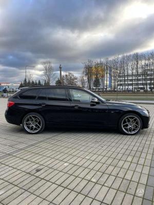 Black BMW 330 2013 in Kaunas, with an engine capacity of 2.99 L and mileage of 273 thousand km for 9690 €, photo 10 on AUTOMOTO.COM.LV