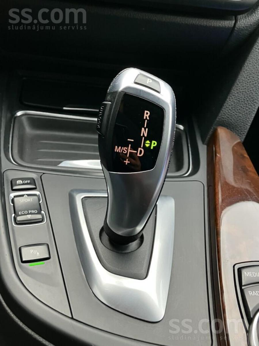 Melns BMW 330 2013 Talsi, ar dzinēja tilpumu 3.00 L un nobraukumu 272 tūkst. km par 12500 €, foto 16 vietnē AUTOMOTO.COM.LV