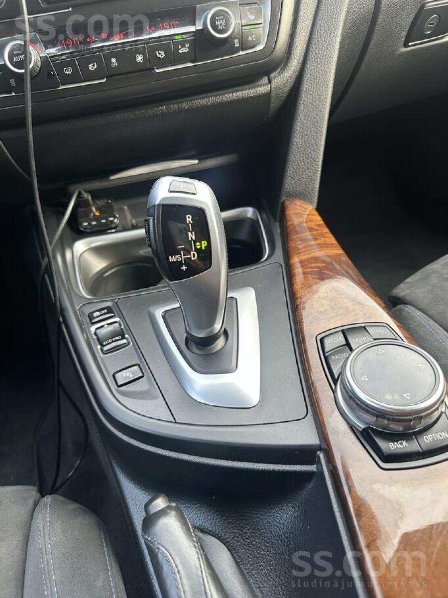 Melns BMW 330 2013 Rīga, ar dzinēja tilpumu 3.00 L un nobraukumu 313 tūkst. km par 9000 €, foto 10 vietnē AUTOMOTO.COM.LV