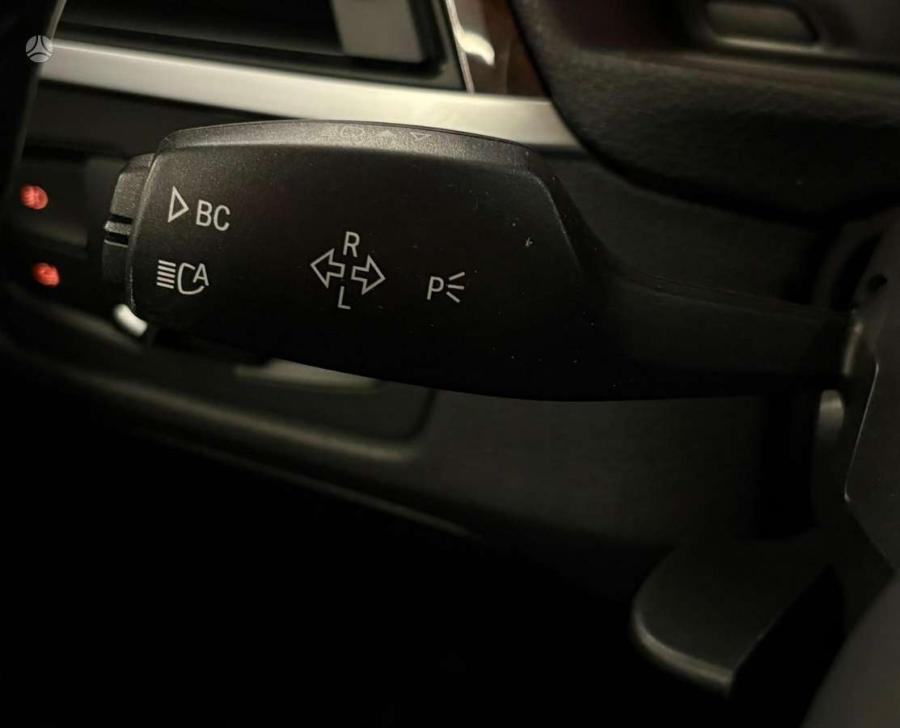 Black BMW 330 2013 in Marijampole, with an engine capacity of 2.99 L and mileage of 257 thousand km for 10999 €, photo 10 on AUTOMOTO.COM.LV
