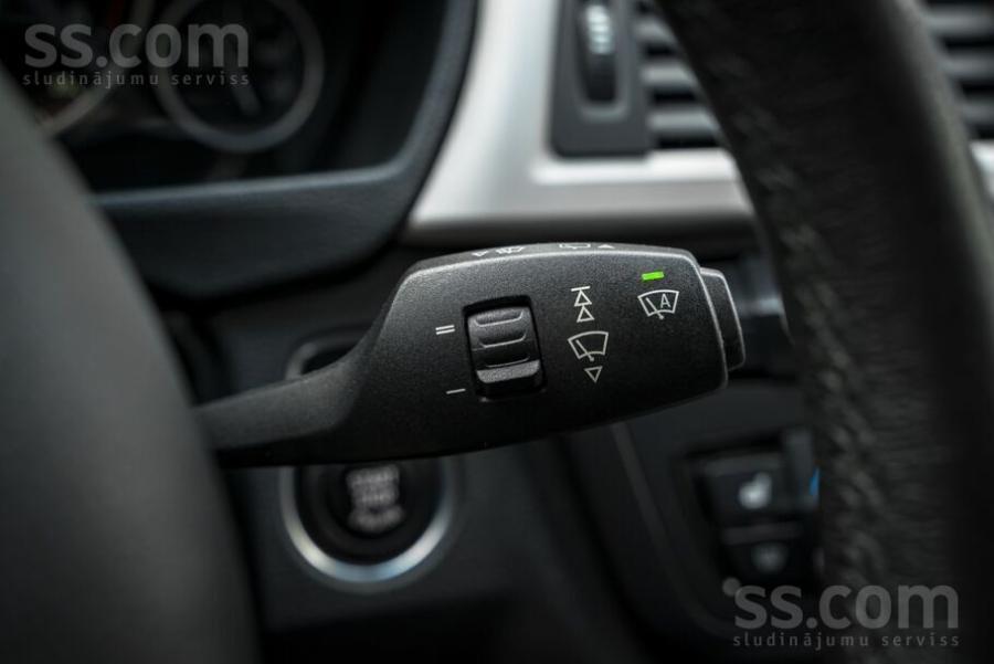 Black BMW 330 2013 in Riga, with an engine capacity of 3.00 L and mileage of 377 thousand km for 9250 €, photo 21 on AUTOMOTO.COM.LV