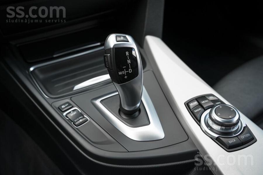 Black BMW 330 2013 in Riga, with an engine capacity of 3.00 L and mileage of 377 thousand km for 9250 €, photo 23 on AUTOMOTO.COM.LV
