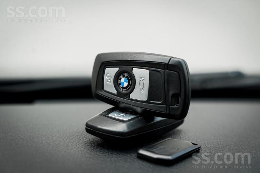 Black BMW 330 2013 in Riga, with an engine capacity of 3.00 L and mileage of 377 thousand km for 9250 €, photo 31 on AUTOMOTO.COM.LV