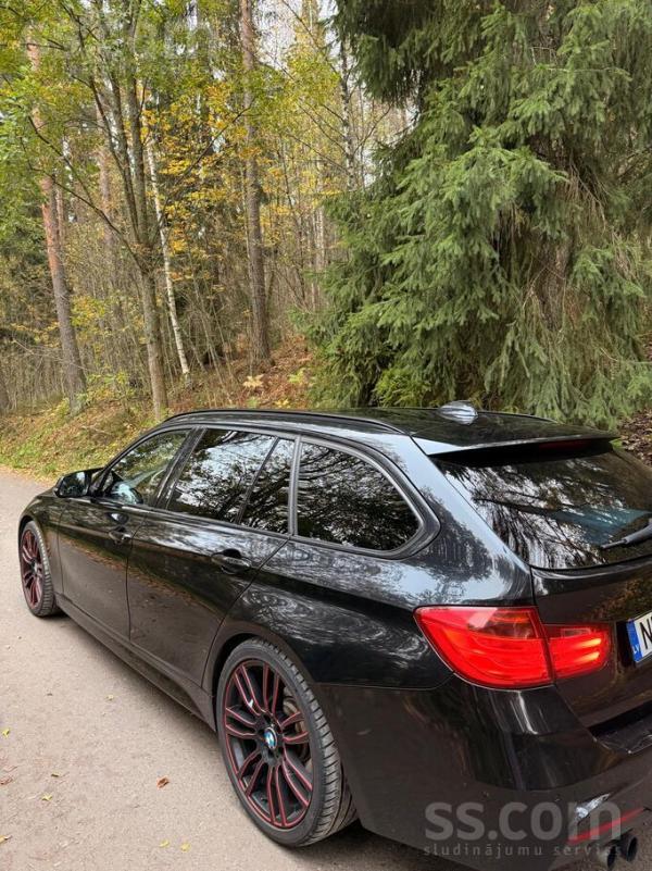 BMW 330 2013 Ludza vietnÄ Melns BMW 330 2013 Ludza, ar dzinÄja tilpumu 3.00 L un nobraukumu 268 tÅ«kst. km par 15500 ā¬, foto 6 vietnÄ AUTOMOTO.COM.LV